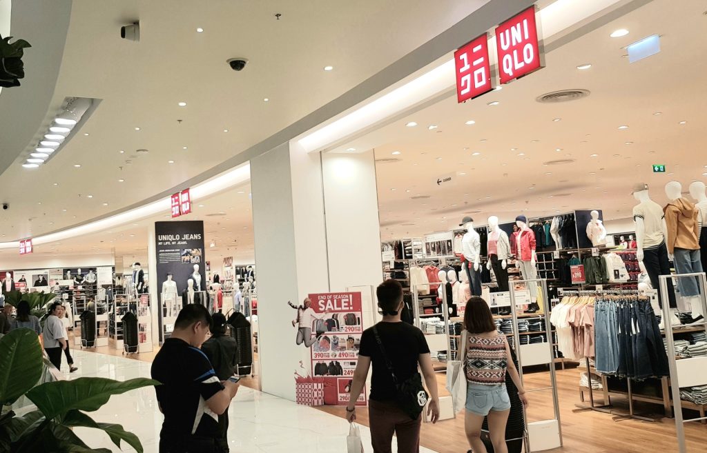 UNIQLO Implements RFID on a Global Scale – 1GATE